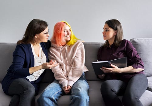 Adolescent Family Therapy | Family Therapy for Teens | MA